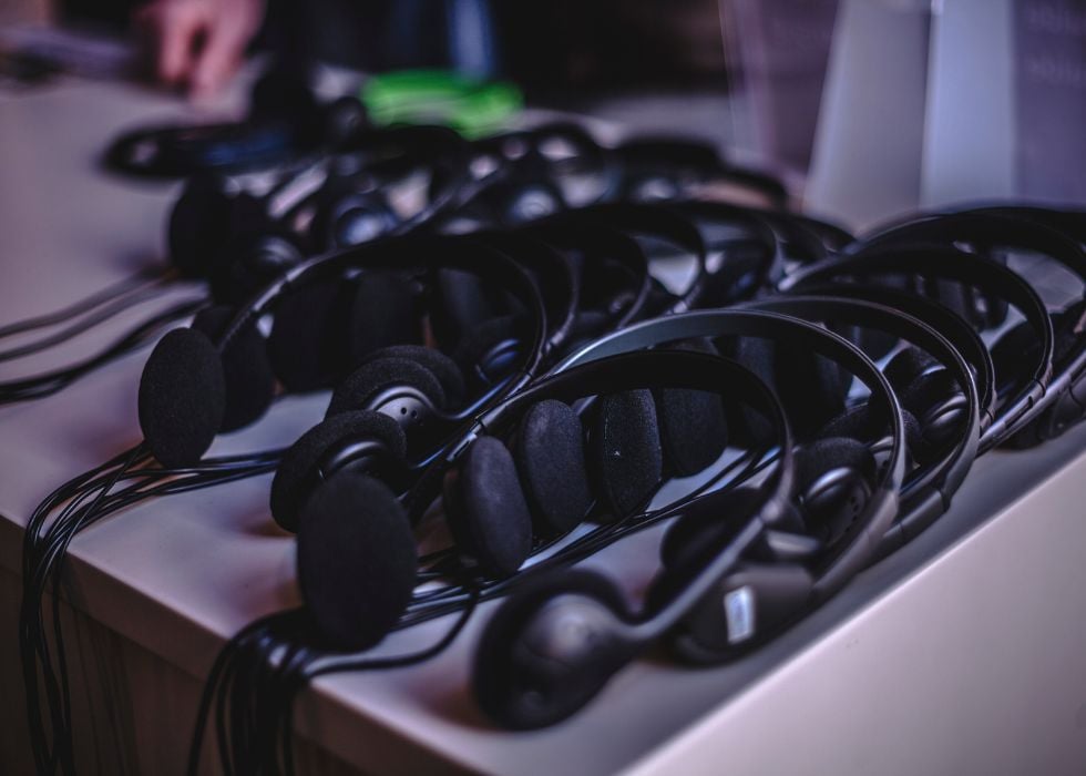 Conventional vs. digital audio guides: What's the best audio guide ...