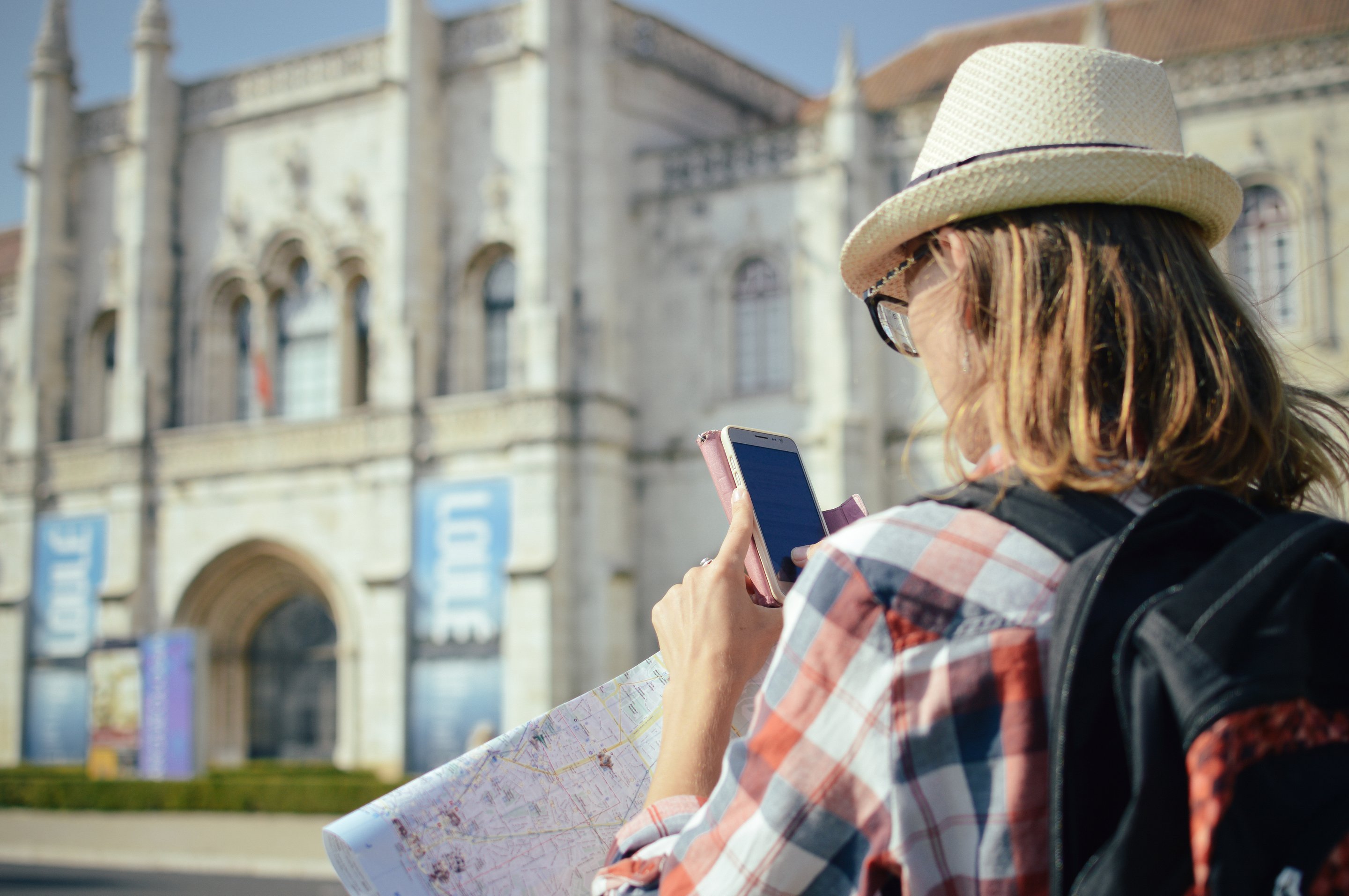 Paper versus pixels: What makes the best travel guide?